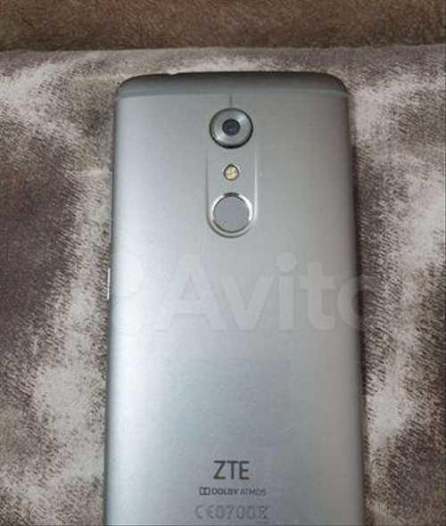 Телефон Zte axon A2017G