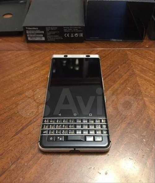 Телефон BlackBerry KeyOne