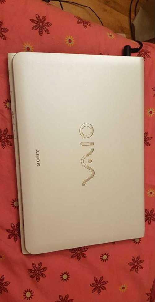 Sony Vaio SVE141B11V