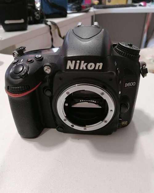 Nikon d600 +nikkor 35 mm 11.8 g