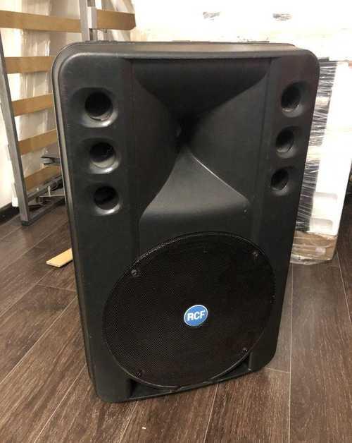 Активная акустика RCF ART 300A в хорошем состоянии