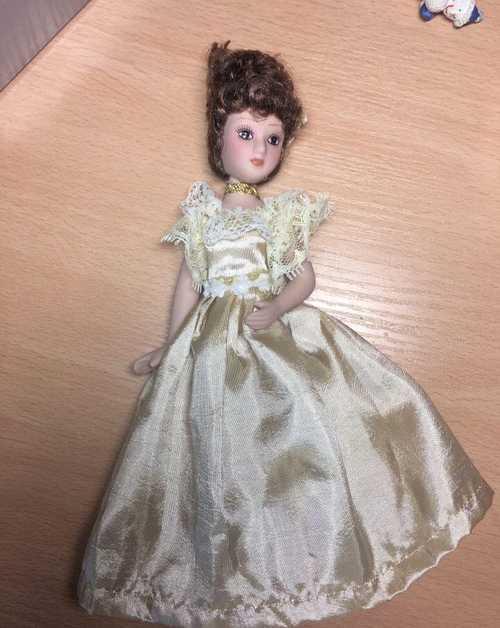 Кукла фарфоровая коллекционная «Принцесса Белль»
