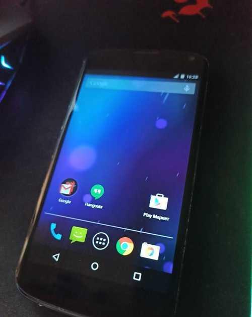 Смартфон LG Nexus 4 16GB