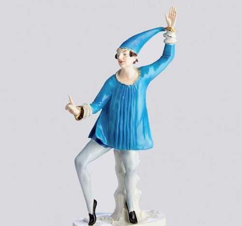 Статуэтка Пьеро в голубои одежде