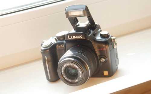 Panasonic Lumix DMC-GH2 Kit 14-42mm f/3.5-5.6