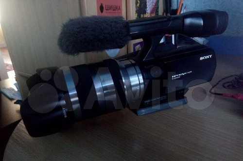 Видеокамера Sony NEX-VG10E + e18-200