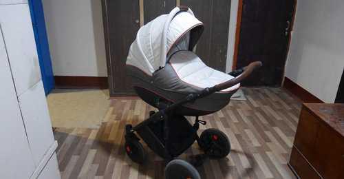 Коляска Tutis Zippy Viva 2 в 1