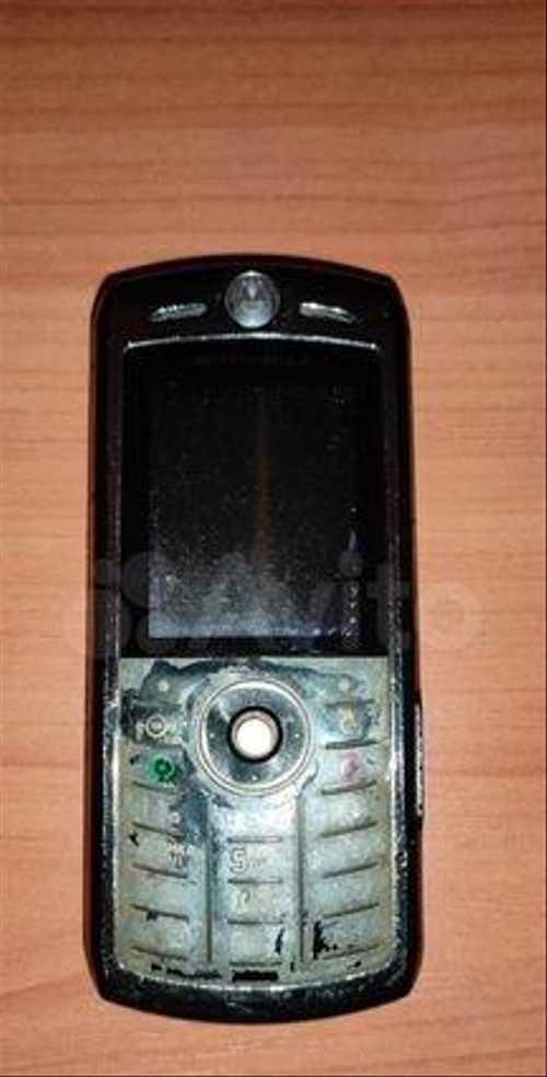 Телефон Motorola L9