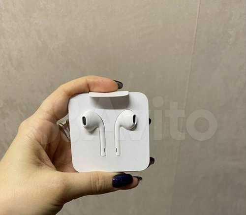 Earpods с разъемом lightning