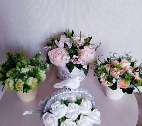 Цветочная композиция из белых роз в подарок