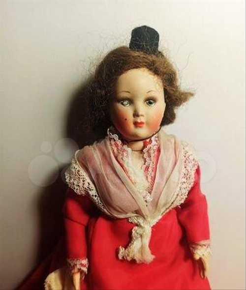 Французская кукла из колкого пластика