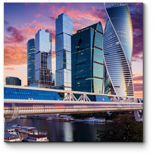 Модульная картина Бизнес центр на закате, Москва 140x140