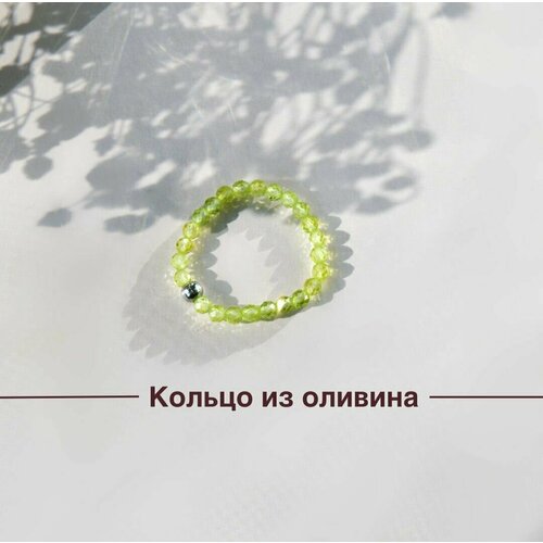 Кольцо, хризолит, размер 18.5, светло-зеленый
