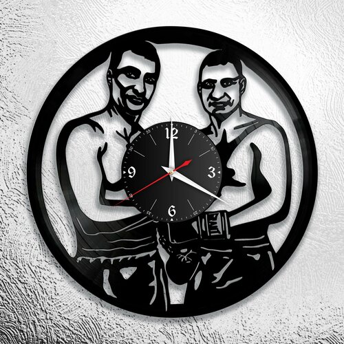 Настенные часы из виниловой пластинки с изображением братьев Кличко/Часы в подарок