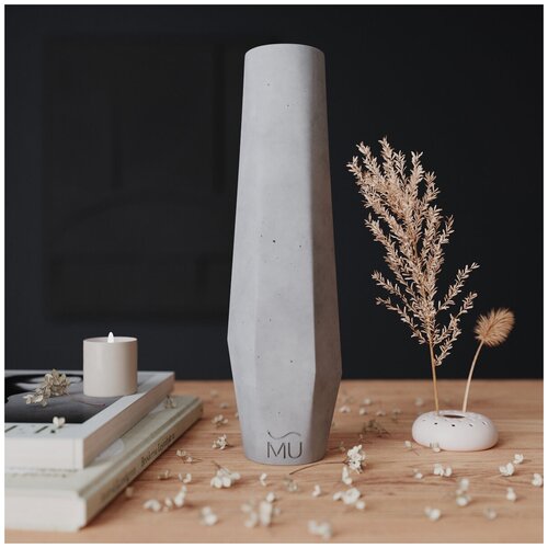 Декоративная ваза для сухоцветов Megan M, 30 см, бетон, серая матовая