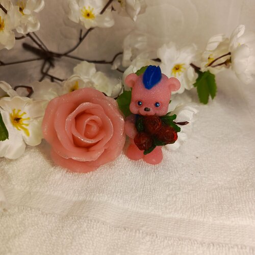 Сувенирное мыло Мишка с розой