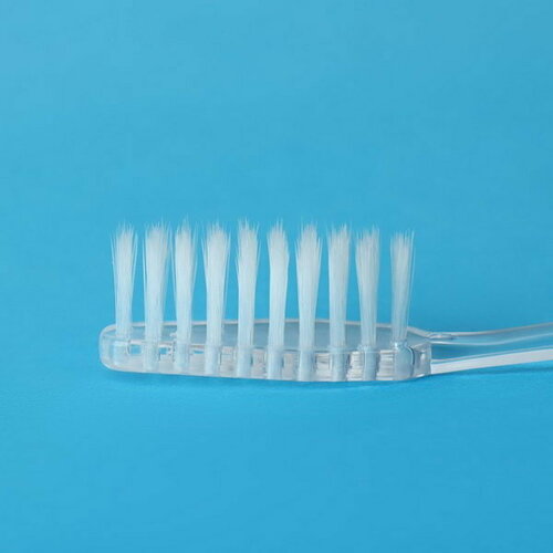 Зубная щётка, 17.5 см, цвет прозрачный/синий