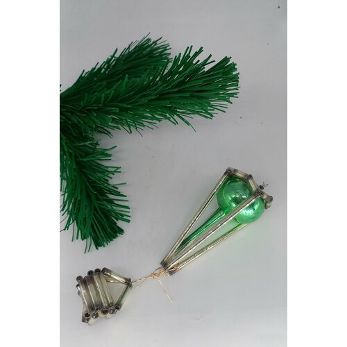 Винтажная советская подвесная ёлочная игрушка из стекляруса Зеленый воздшный шар, украшения на елку СССР