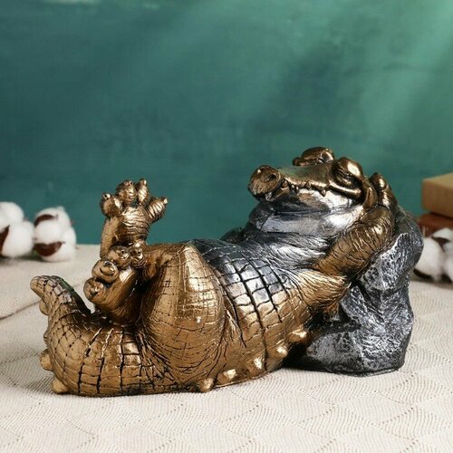 Хорошие сувениры Копилка "Крокодил у камня" бронза с серебром, 16х29см