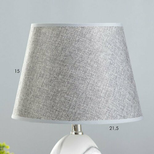 Настольная лампа "Пьет" E14 40Вт белый-серый 23х23х34 см RISALUX