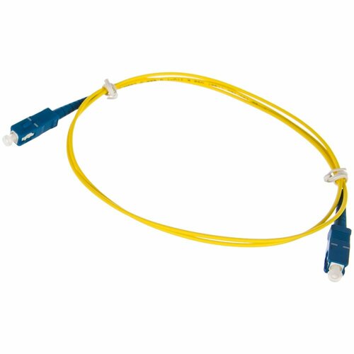 Соединительный волоконно-оптический шнур NIKOMAX желтый, 1м NMF-PC1S2C2-SCU-SCU-001
