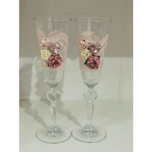 Свадебные бокалы для шампанского с кружевом и брошками в пудровом цвете, 2 штуки