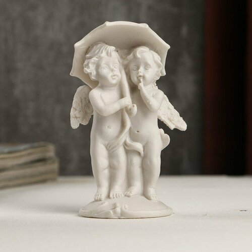Сувенир полистоун "Белоснежные ангелы под зонтом" 10,5х6х4,5 см (комплект из 5 шт)