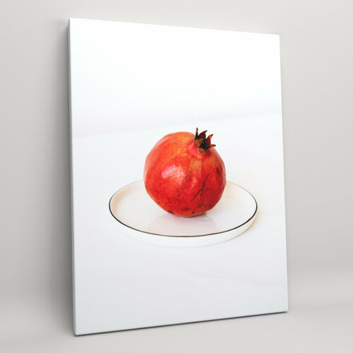 Картина на холсте (интерьерный постер) "Красный гранат" фрукты, с деревянным подрамником, размер 30х40 см