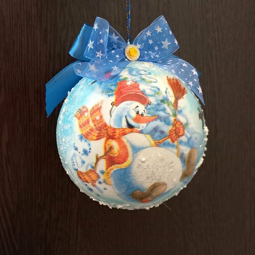 Новогодний ёлочный шар "Волшебный снеговик"