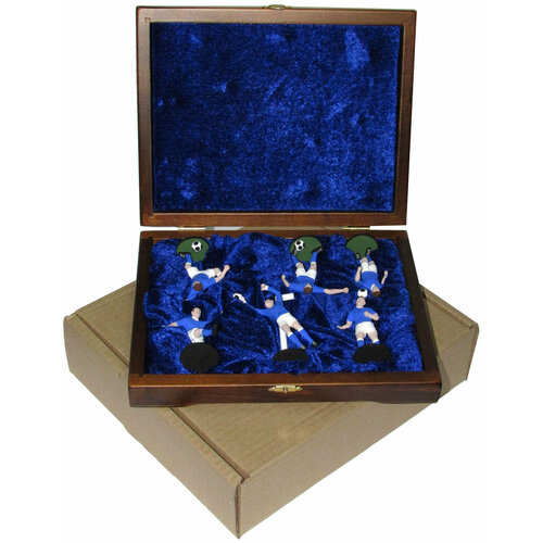 Набор миниатюр в деревянной шкатулке футбол 6 фигур (сине-белая форма) 23*19*5 см 999-RAZ-11