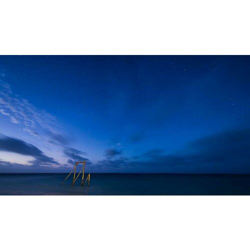 Картина на холсте 60x110 Альянс Лес "Море в ночи" на подрамнике / интерьер/ декор