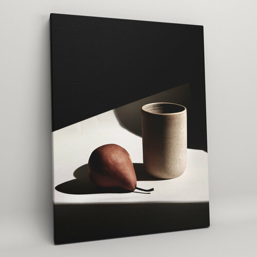 Картина на холсте (интерьерный постер) "Натюрморт - груша и стакан" в скандинавском стиле, с деревянным подрамником, размер 45x60 см