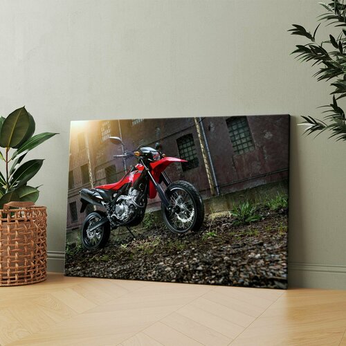 Картина на холсте (Красный мотоцикл, припаркованный перед зданием) 40x60 см. Интерьерная, на стену.