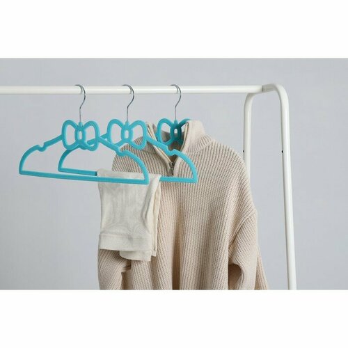 Плечики - вешалки для одежды Доляна «Бантик», набор 5 шт, 33×20 см, флокированное покрытие, цвет бирюзовый