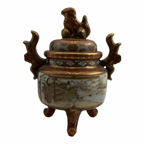 Фарфоровая вазочка с крышкой, 1860-1890 гг, Япония