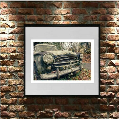 Постер "Брошенное авто в стиле ретро в лесу" Cool Eshe из коллекции "Автомобили", А4
