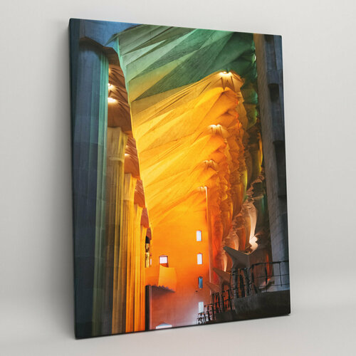 Картина на холсте (интерьерный постер) "Витражи Храма Святого семейства Барселона", с деревянным подрамником, размер 30x40 см