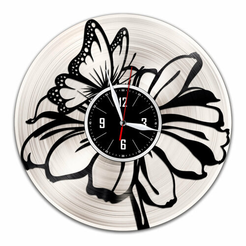 Бабочка на цветке - настенные часы из виниловой пластинки (с серебряной подложкой)