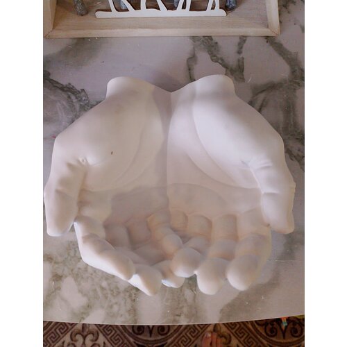 Гипсовая статуэтка "Руки Давида"