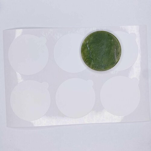 Нефритовый камень для клея 5 см + наклейки на камень 1 лист (6 наклеек)