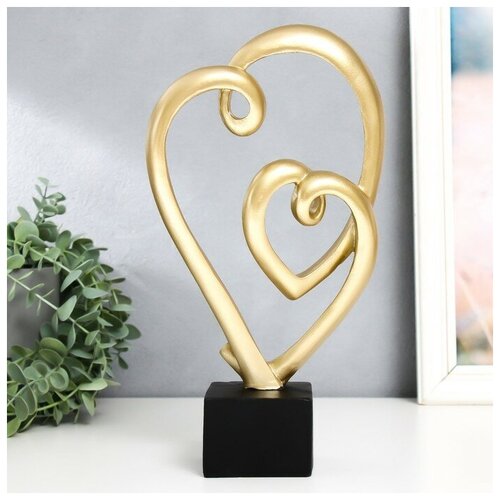 Сувенир полистоун "Двойное золотое сердце" на чёрной подставке 15,5х7х29 см 9384039