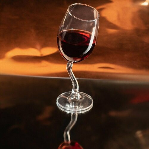 Подарочный бокал для вина серии Хмельное стекло