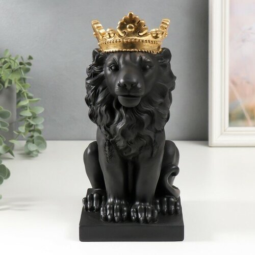 Сувенир полистоун подсвечник "Чёрный лев в золотой короне" 24,5х14х11,5 см