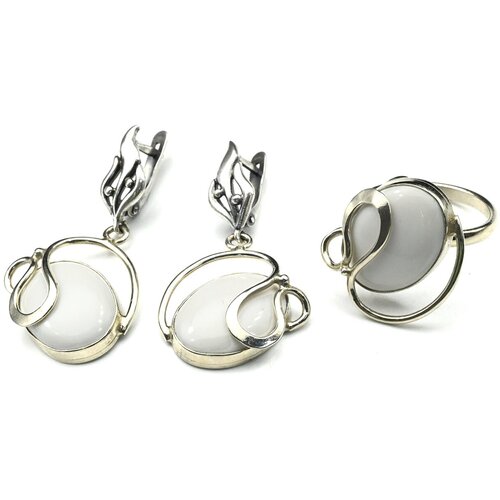 Комплект бижутерии: кольцо, серьги, кахолонг, размер кольца 17.5, белый