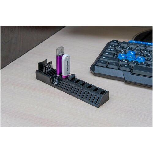 Органайзер для флешек USB microSD SD