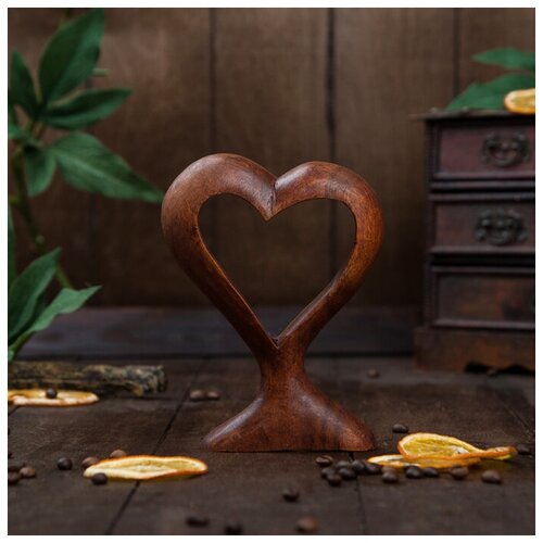 Сувенир дерево "Сердце" коричневый 15х11х3 см
