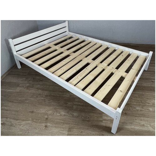 Кровать Классика лакированная из массива сосны с основанием полутороспальная 190х120см, цвет белый (габариты 200х130)