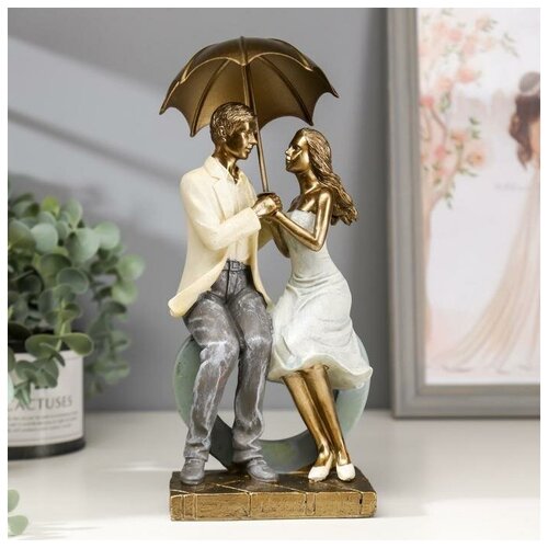 Сувенир полистоун романтика "Посиделки влюблённых под зонтом" 26х9,5х11,5 см