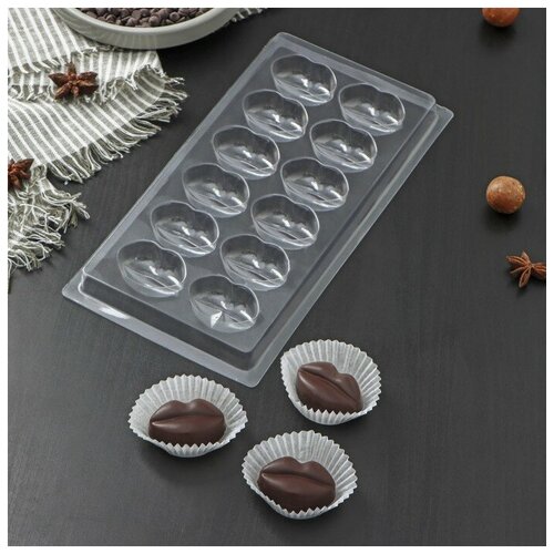 Форма для шоколада и конфет «Поцелуй», 12 ячеек, 22×11 см, 20 штук