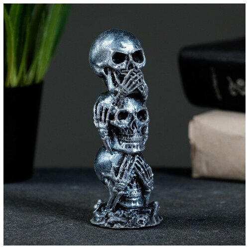 Фигура Три черепа состаренное серебро, 10х4хх4см